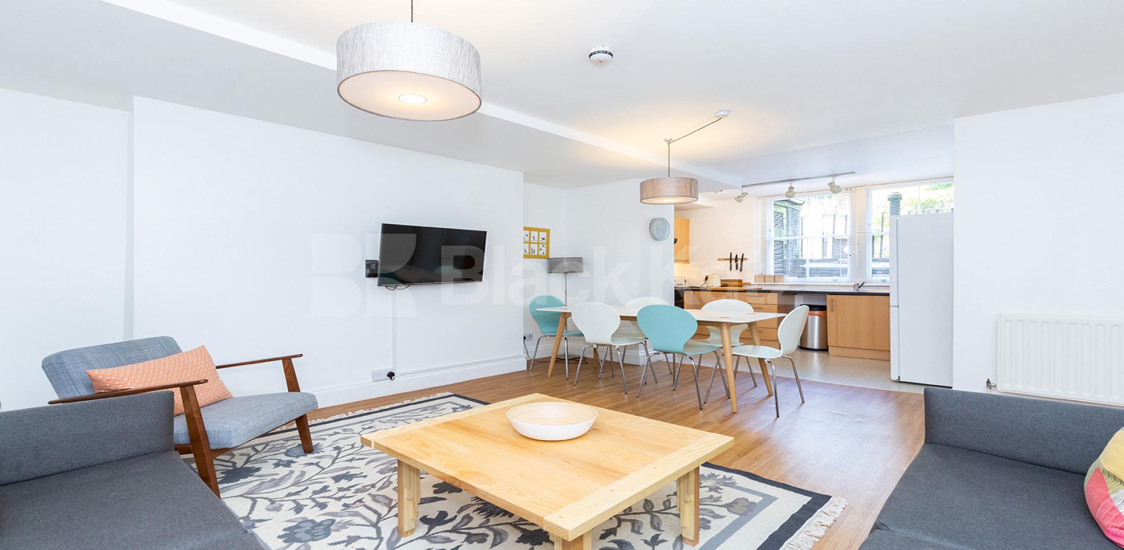 High end finish 2 Bedroom, Furnished Flat in Bedford Place WC1B